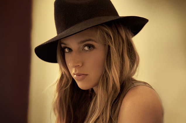 Rock Artist ZZ Ward Performs at the SEMA Show - Gauge Magazine