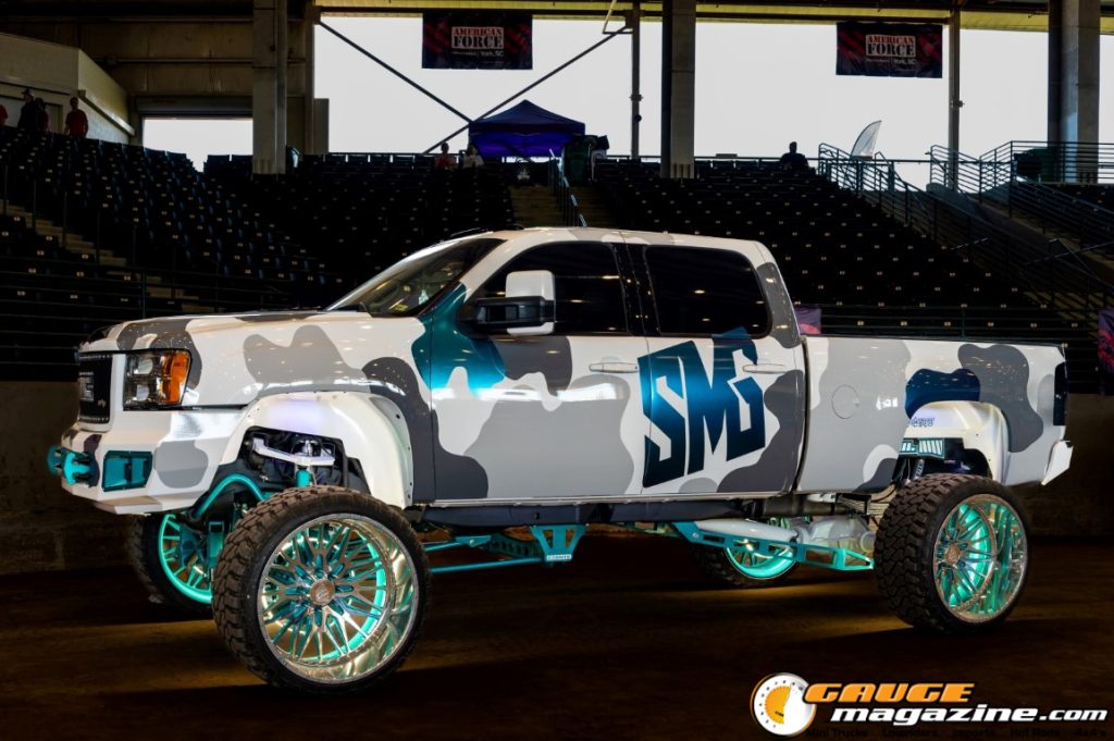 2012 GMC 2500HD - Gauge Magazine